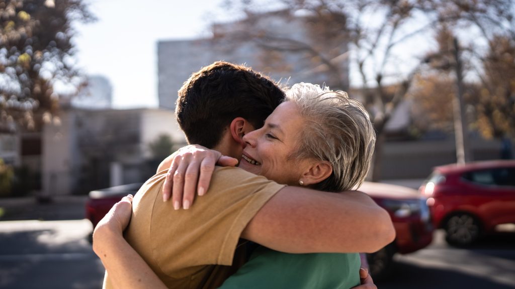 42 éve azt mondták, meghalt az újszülött babája, most találkozott ...