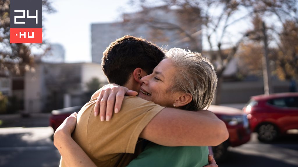 42 éve azt mondták, meghalt az újszülött babája, most találkozott ...