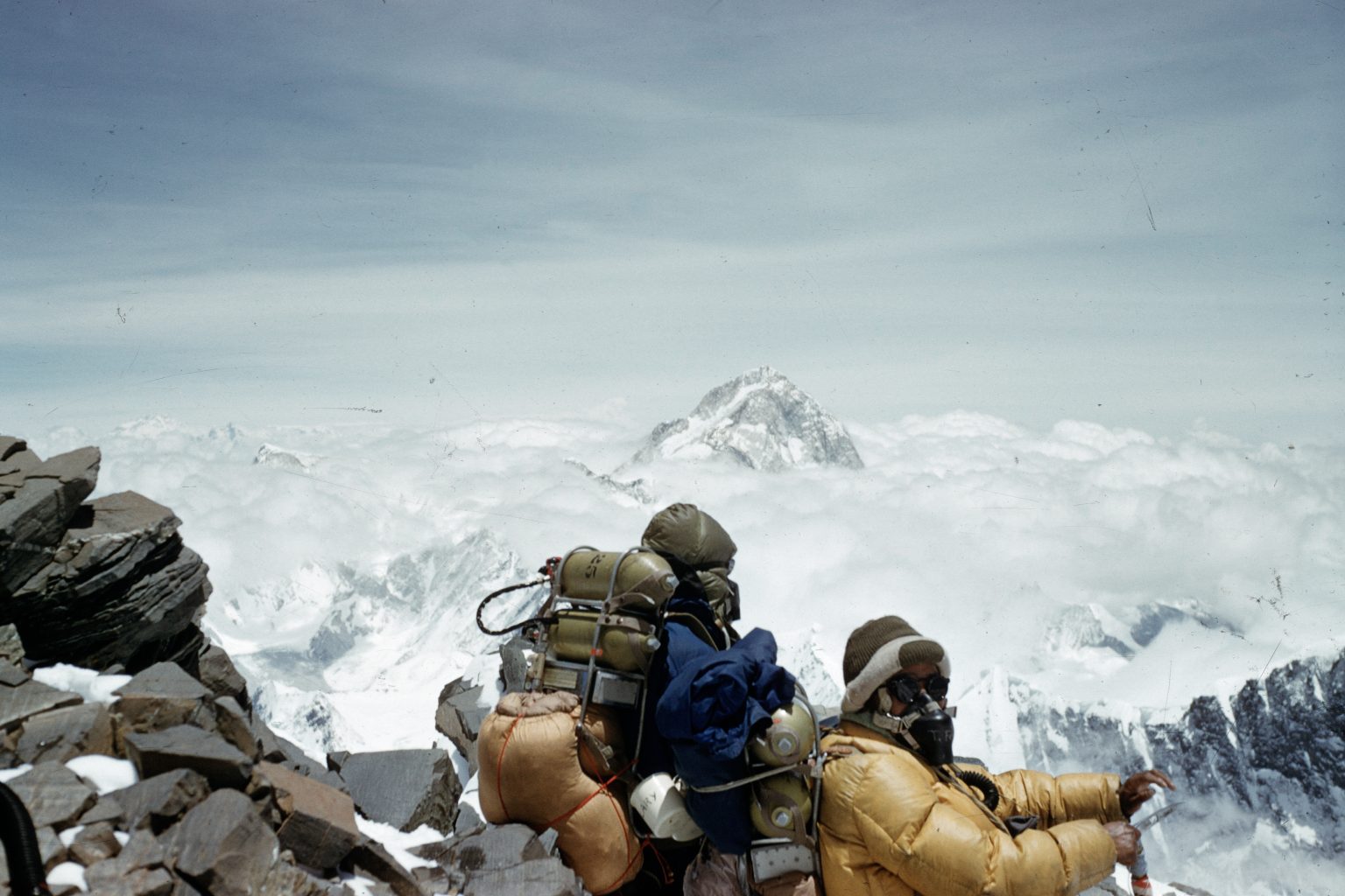 Ezért vizelte le az Everest csúcsát a hegyet elsőként meghódító Hillary ...