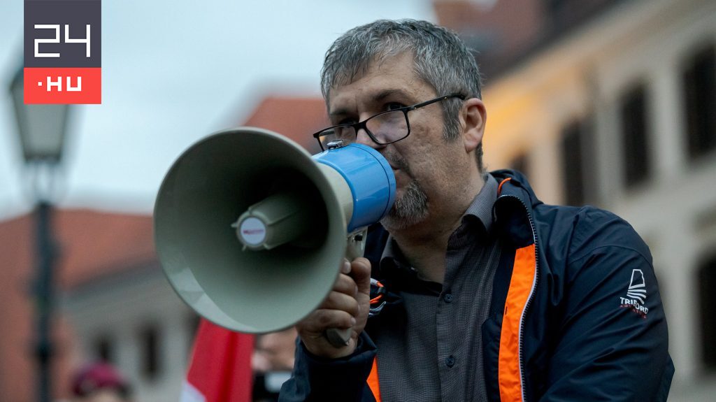 Feljelentést tett Hadházy Ákos az angol nyelvű miniszterelnöki honlap ...