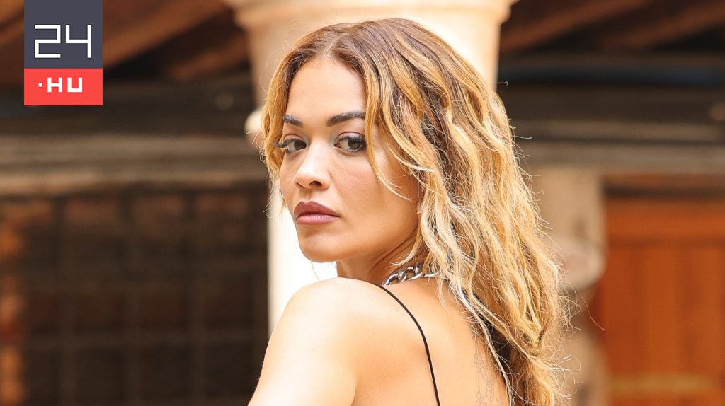 Rita Ora máris megnyerte a "ki tud kevesebb ruhában megérkezni a ...