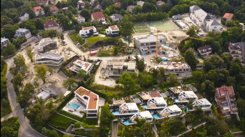 Így tarolta le az orbánhegyi kiserdőt a NER Tiborcz elitklubja körül ...