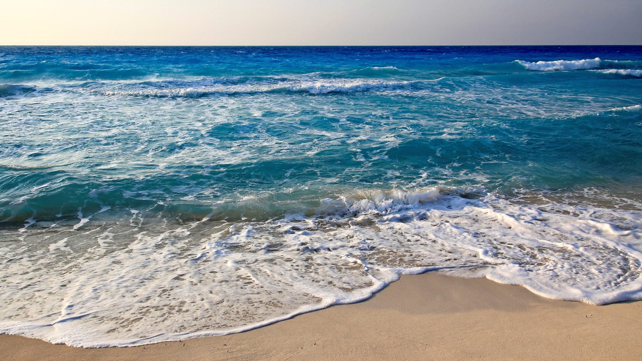 Romokra bukkantak a tenger mélyén | 24.hu