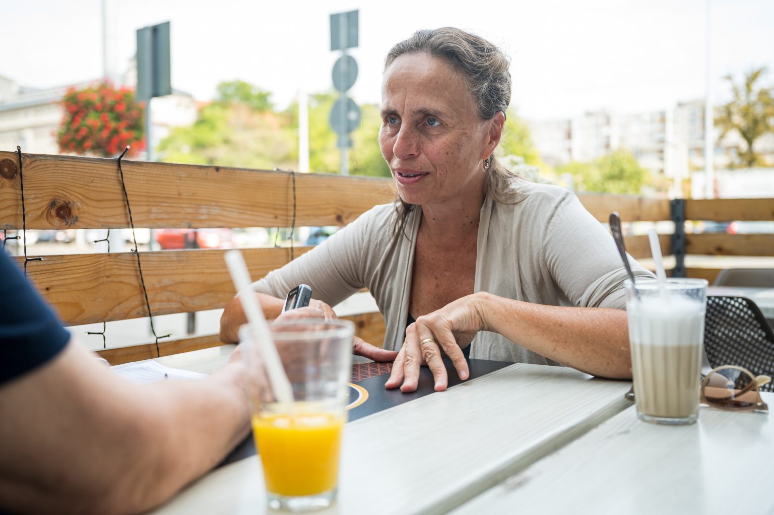 Tompa Andrea: Az élet kis halálokból áll, és bele-belehalunk egy-egy ...