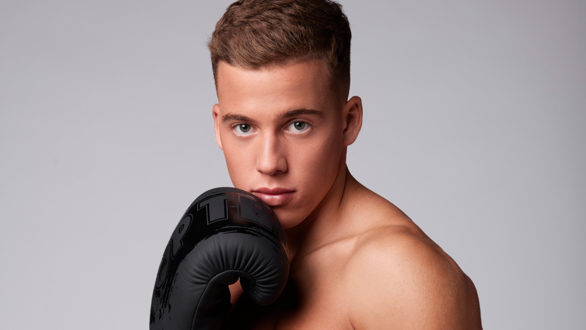 Ifj. Schobert Norbert és barátnője Amerikában képzelik el közös ...