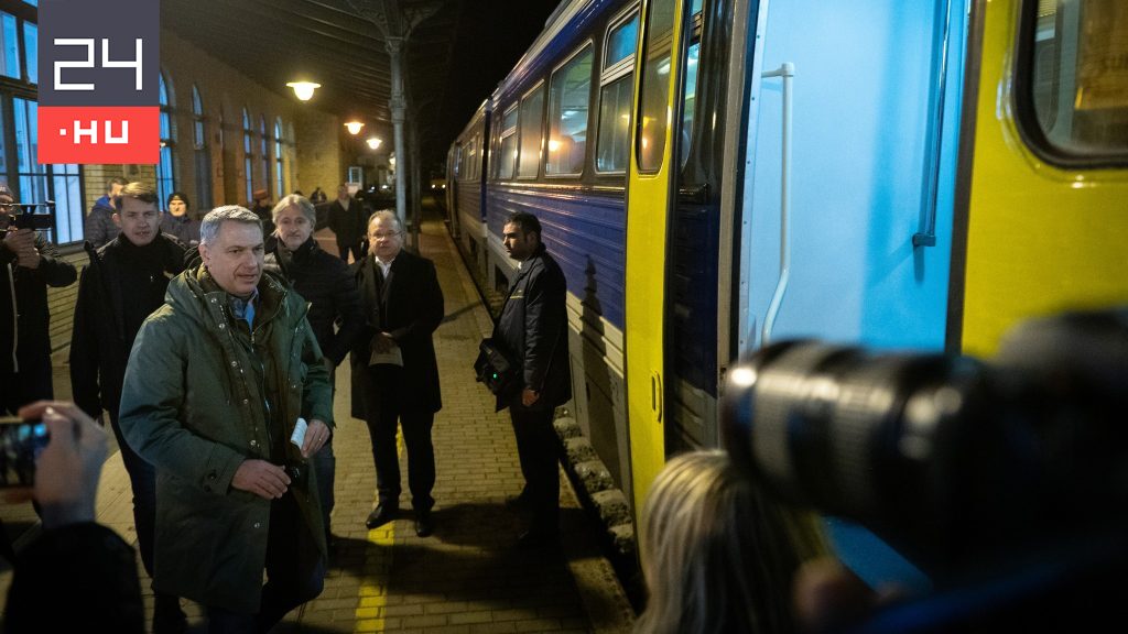 Vitézy Dávid: A MÁV jelenleg nem képes üzemeltetni a Szeged–Szabadka vonalat | 24.hu