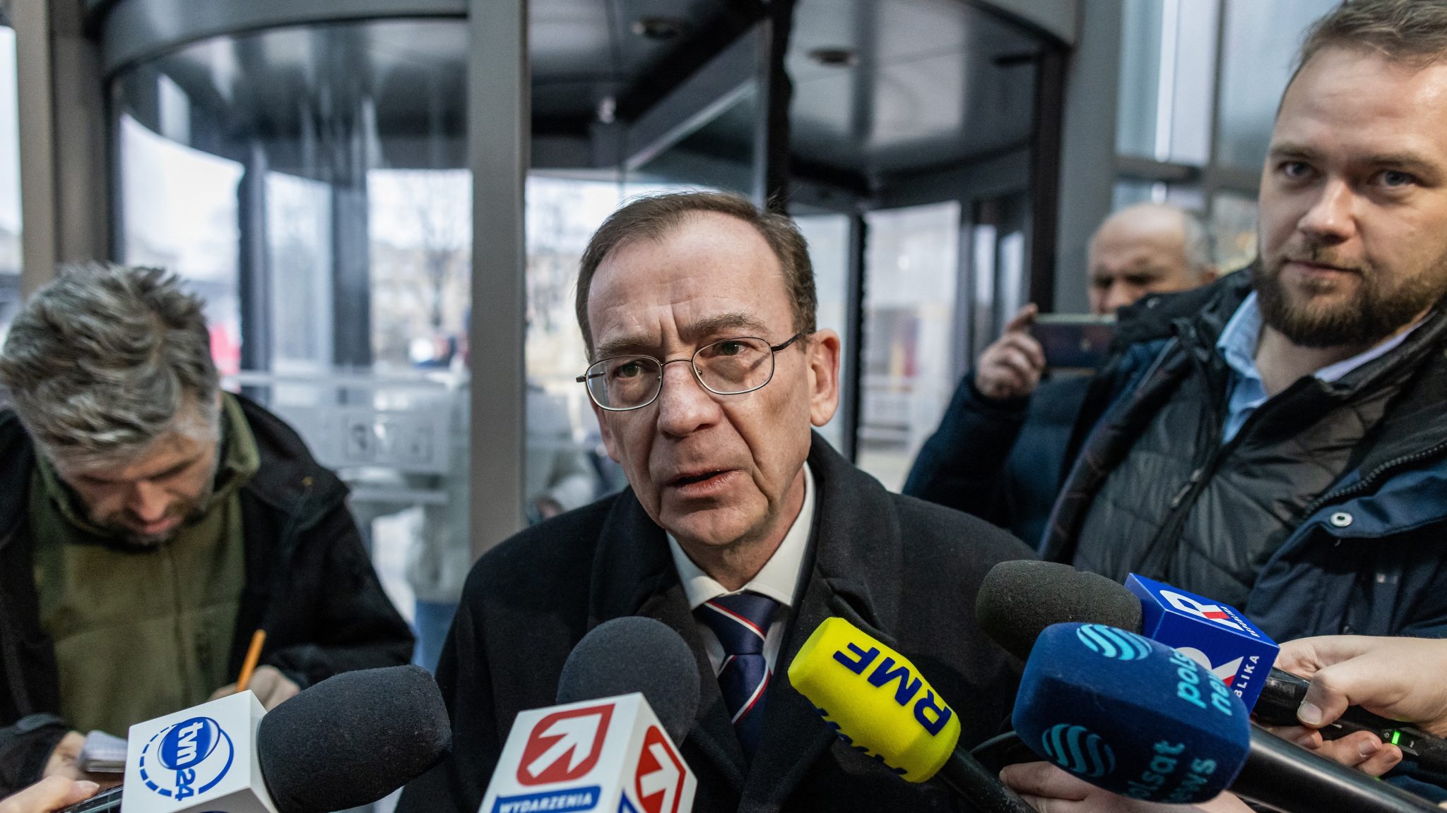 A lengyel elnöki palotában tartóztatták le a volt belügyminisztert | 24.hu