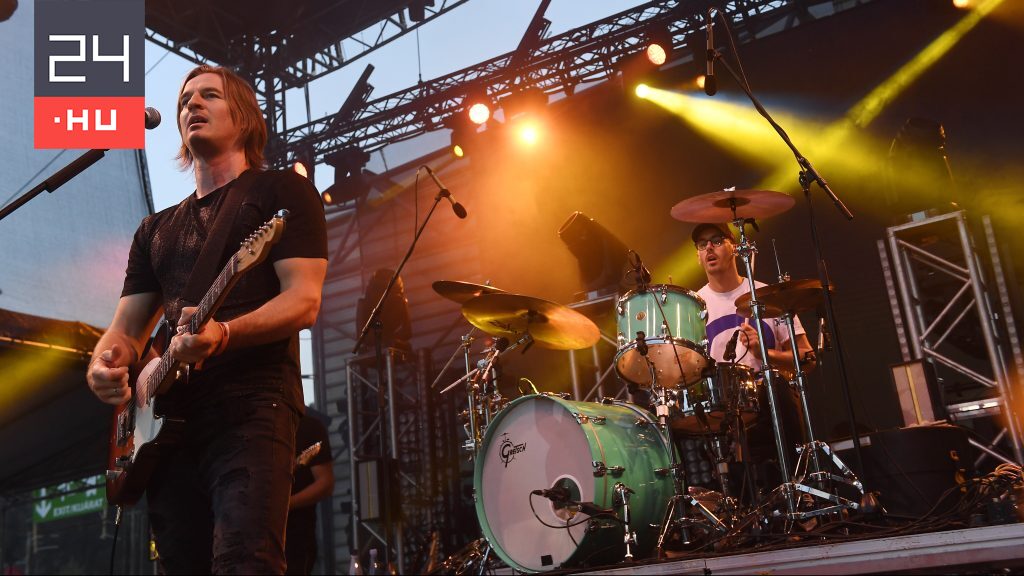 A régi tagok elhatárolódnak az újjáalakult Intim Torna Illegáltól | 24.hu