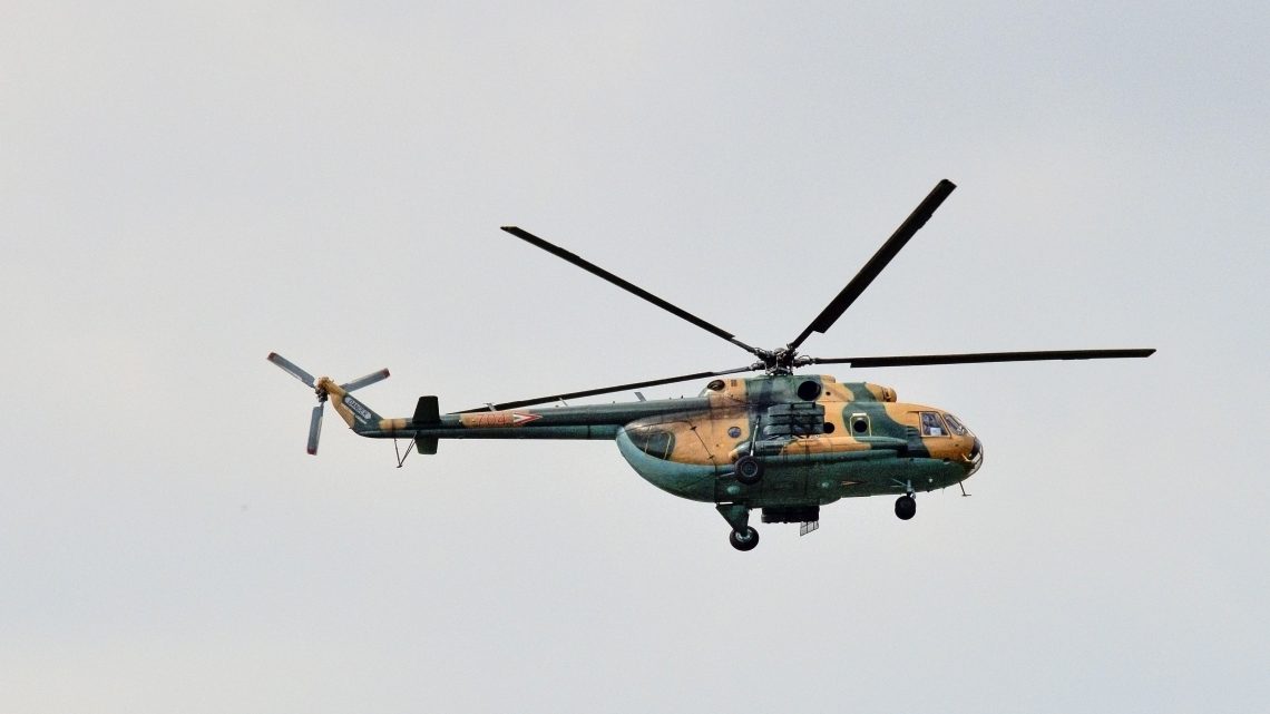 Tudta a siklóernyőst mentő helikopter-pilóta, hogy túl nagy a ...