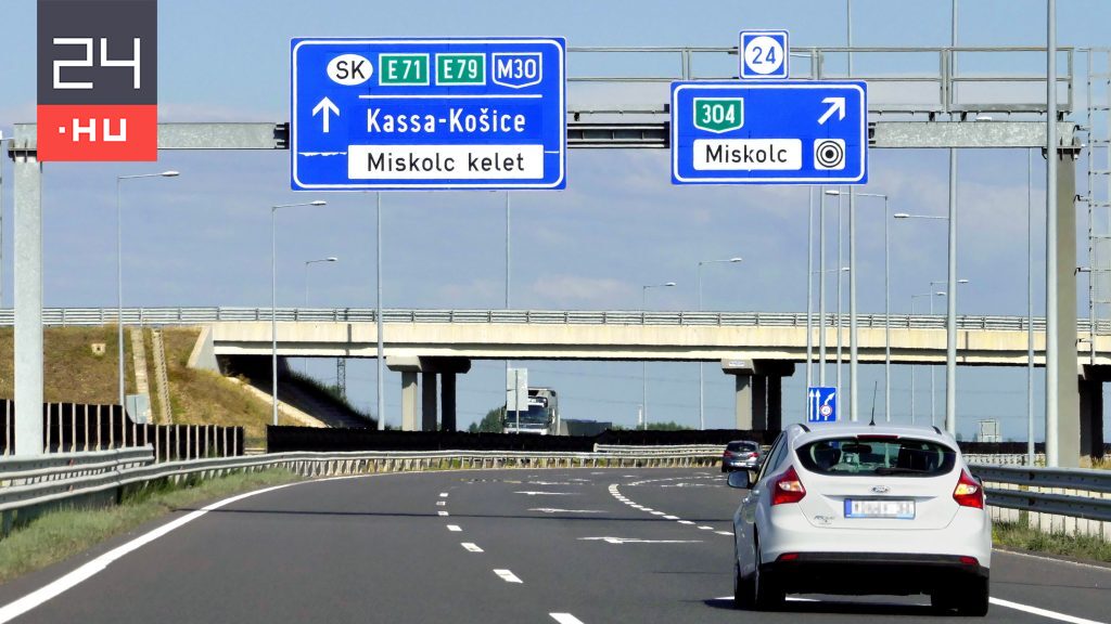 Úgy megrepedt az M30-as autópálya, hogy fél évre lezárják több ...