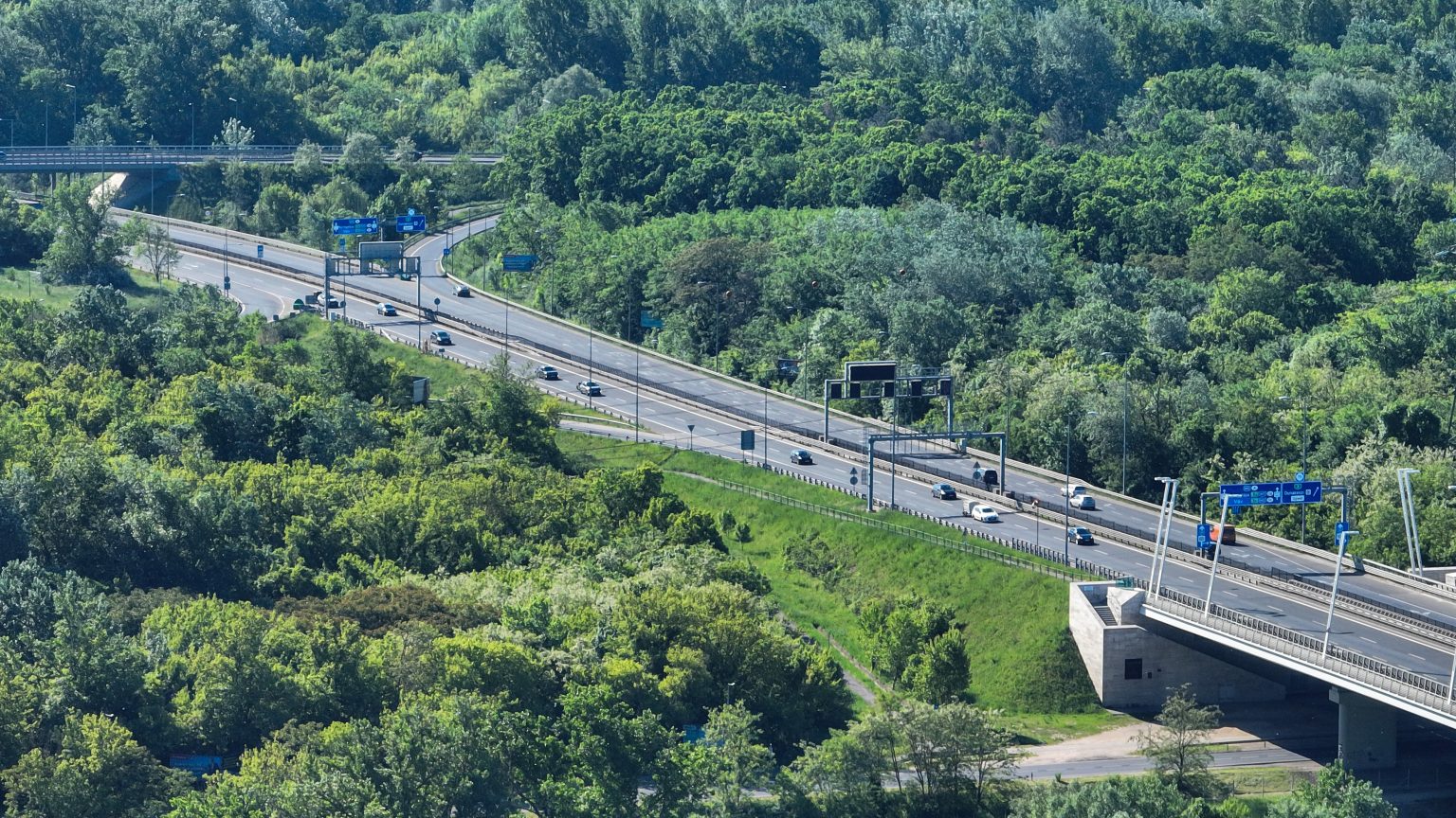 Fizetőssé váltak fontos gyorsforgalmi utak | 24.hu