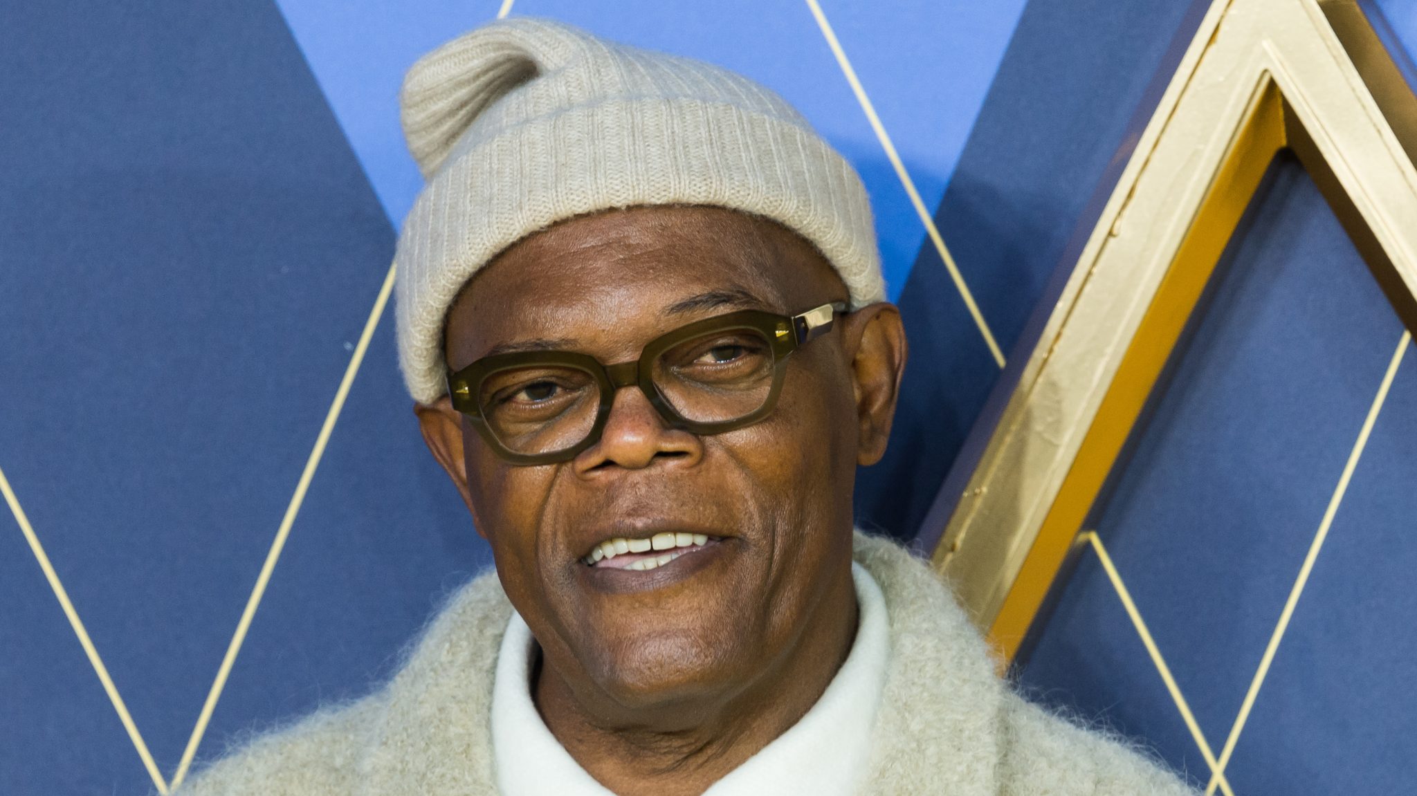 Samuel L. Jackson 75 évesen is simán visszamondja a Ponyvaregény ...