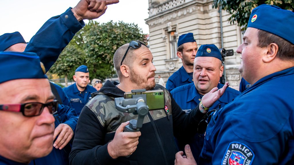 Garázdaság miatt indítottak eljárást a fideszes propagandista ellen ...