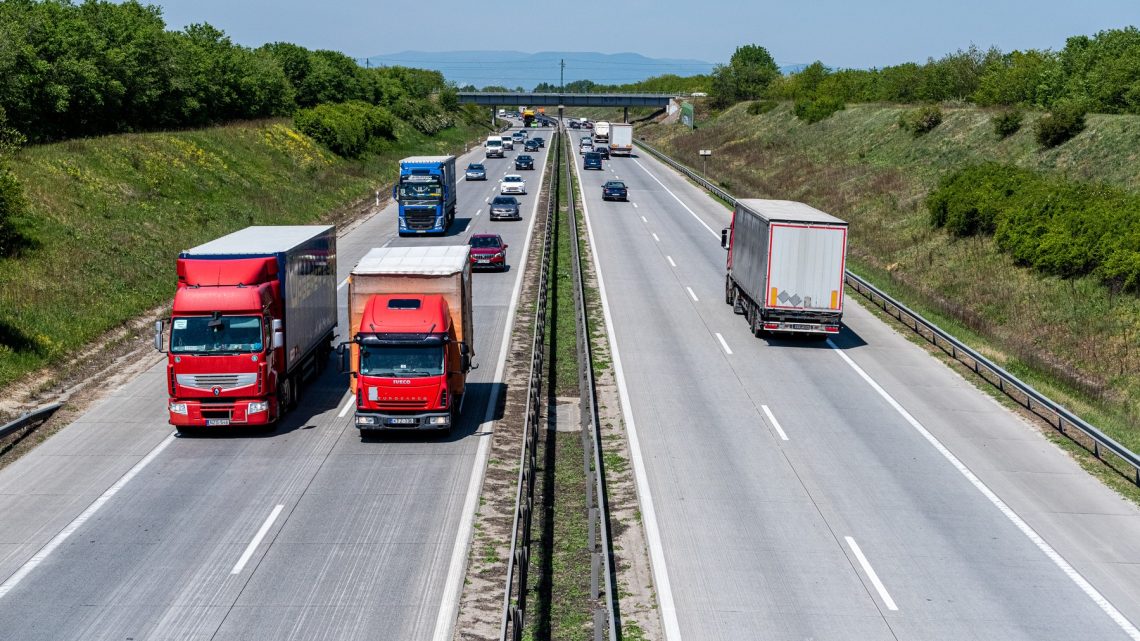 Megvan, mikor indul az M1-es, az M7-es és M3-as autópálya bővítése | 24.hu