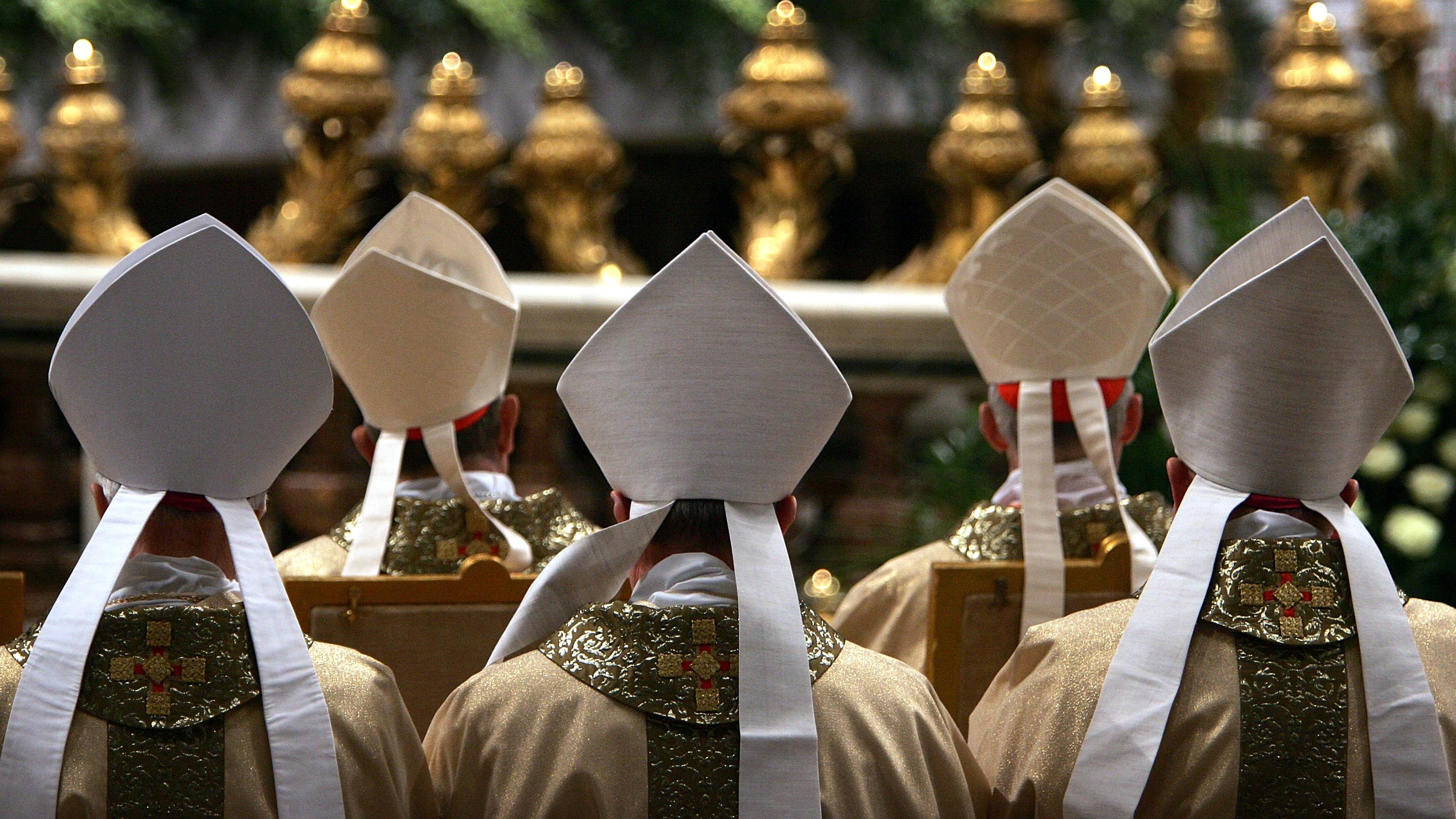 A tálibok holttestet akasztottak ki egy darura Afganisztánban | 24.hu