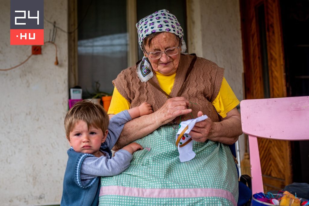 Nyugdíjtipp: a nagyszülői gyed és gyes is beszámíthat a nők 40-nél | 24.hu