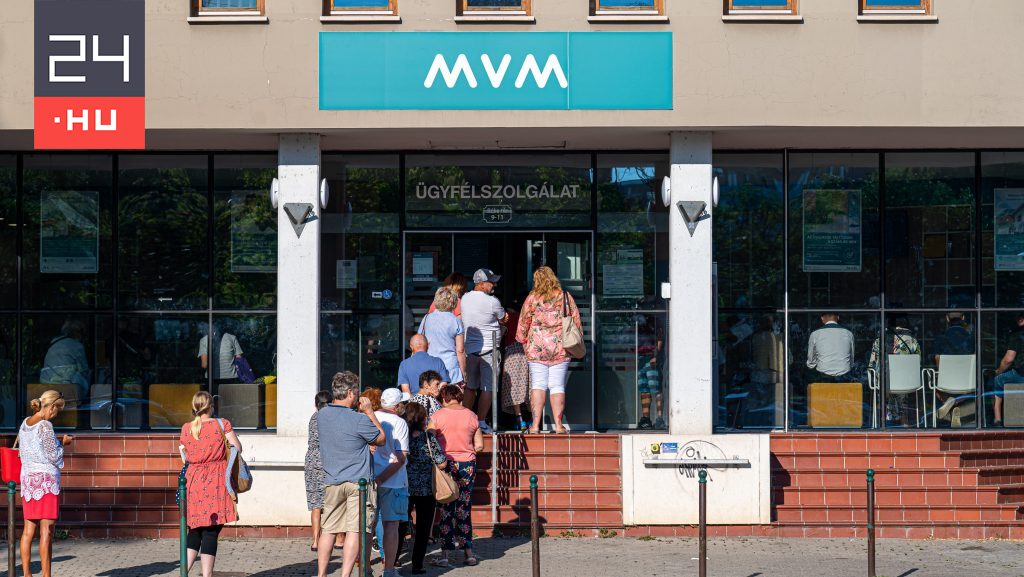 Nagy változás az MVM ügyfélszolgálatán, leállást is bejelentettek | 24.hu