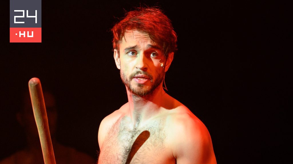 Visszatér a színpadra az Operettszínházból kirúgott Sándor Péter | 24.hu