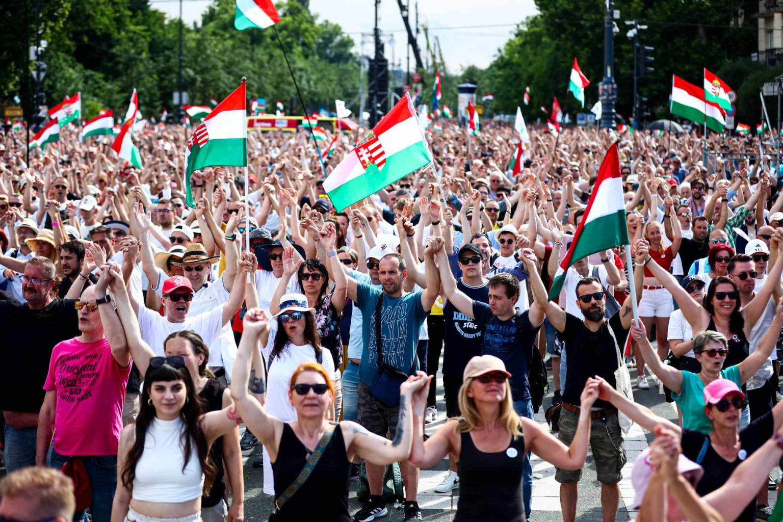 Vasárnap este hét óra, Várkert Bazár | 24.hu