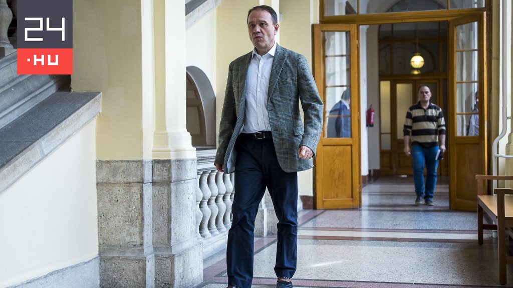Tarsoly Csaba szerint lett volna esély a Quaestor-kártalanításra | 24.hu