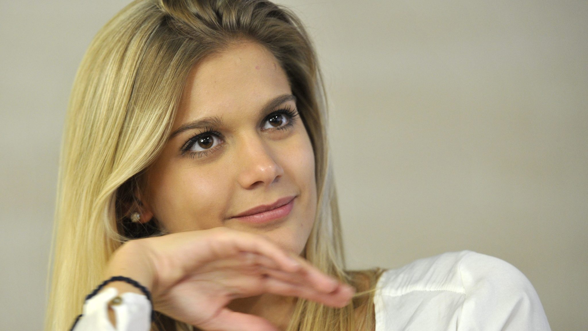 Weisz Fanni: Eljegyeztek és babát várunk! | 24.hu