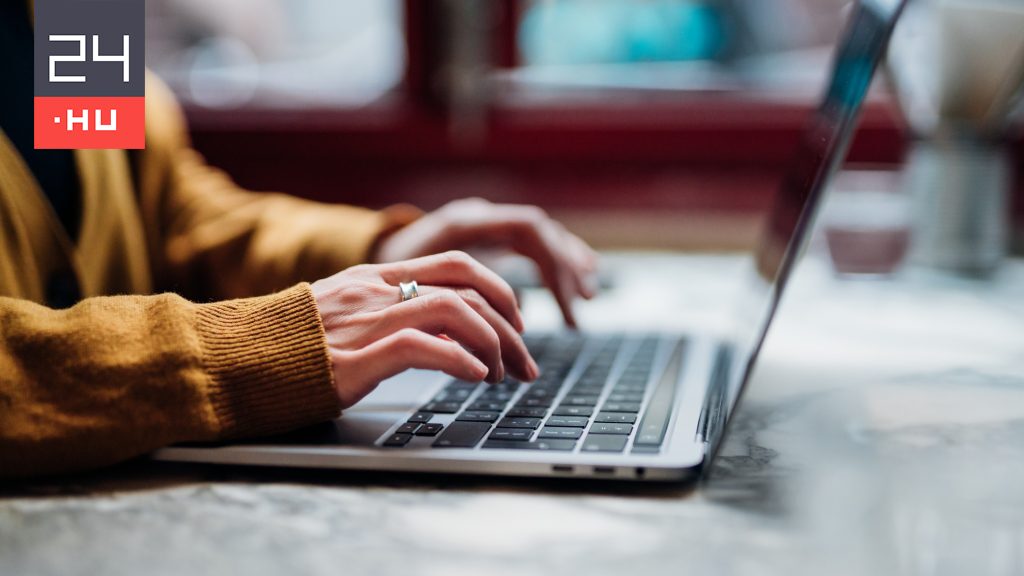 A mesterséges intelligencia által generált "halott apjával ...