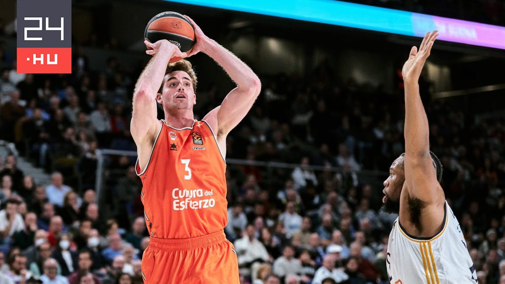 211 centis amerikai erőcsatár honosításával erősített a kosárválogatott ...