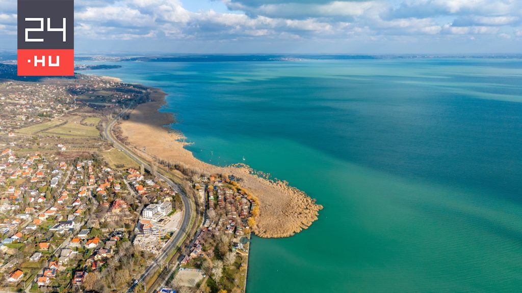 Katonai térképek és műholdképek árulkodnak a Balaton átalakulásáról | 24.hu