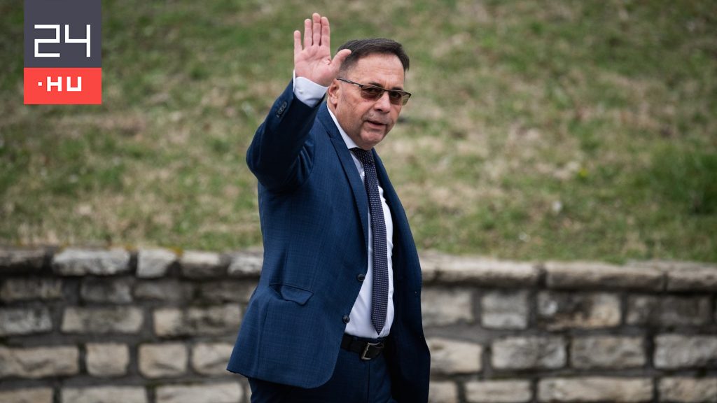 Pócs János: Elnézést kérek a tegnapi helytelen mondatomért | 24.hu