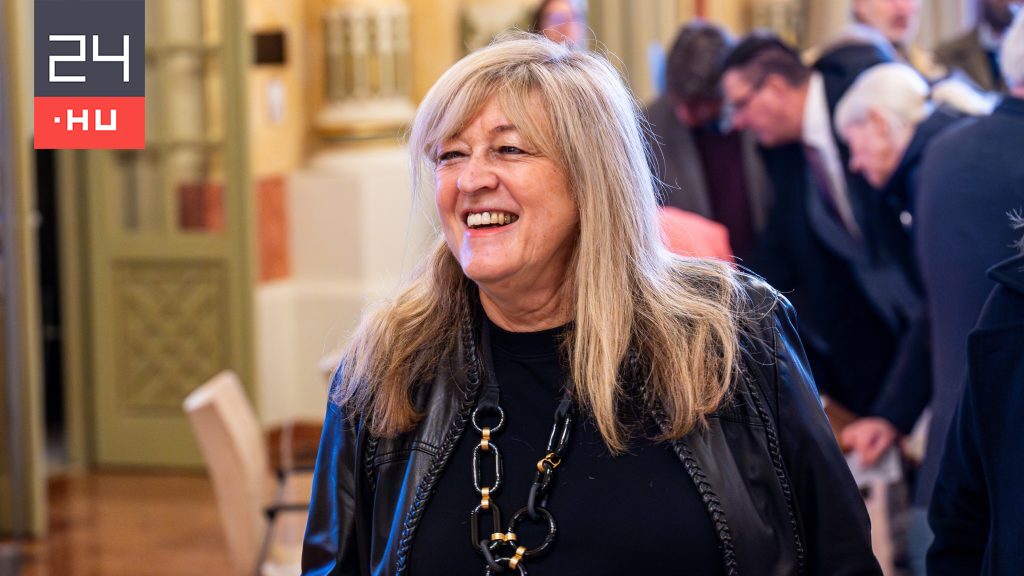 "Mi mégiscsak a szabadságharcosok népe vagyunk" – Schmidt Mária is ...