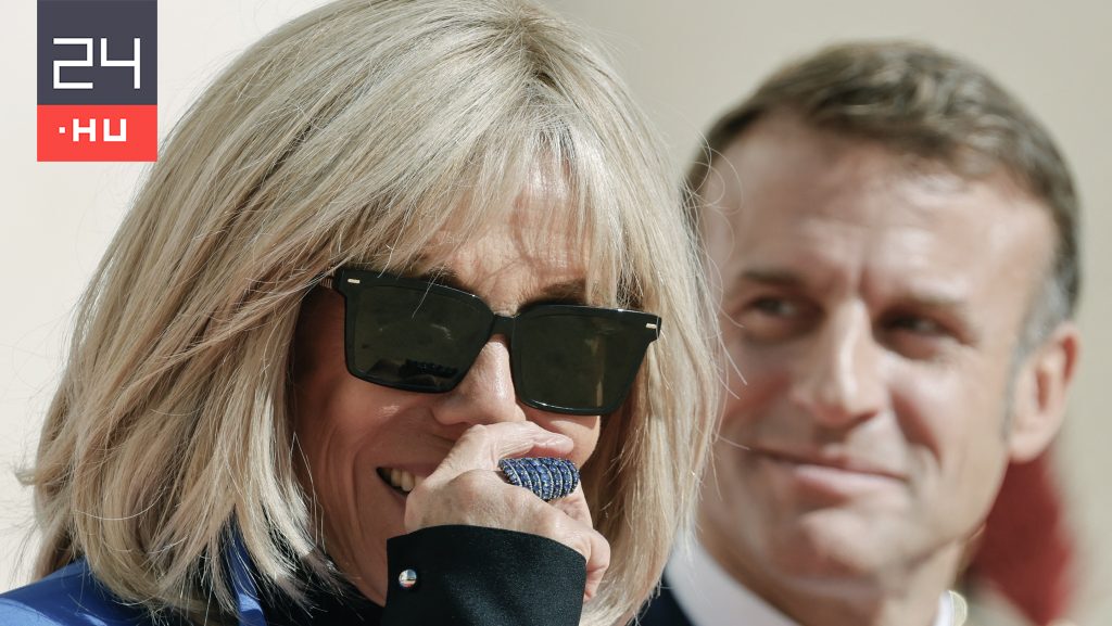 Macron keményen küzd azért, hogy Emily Párizsban maradjon | 24.hu