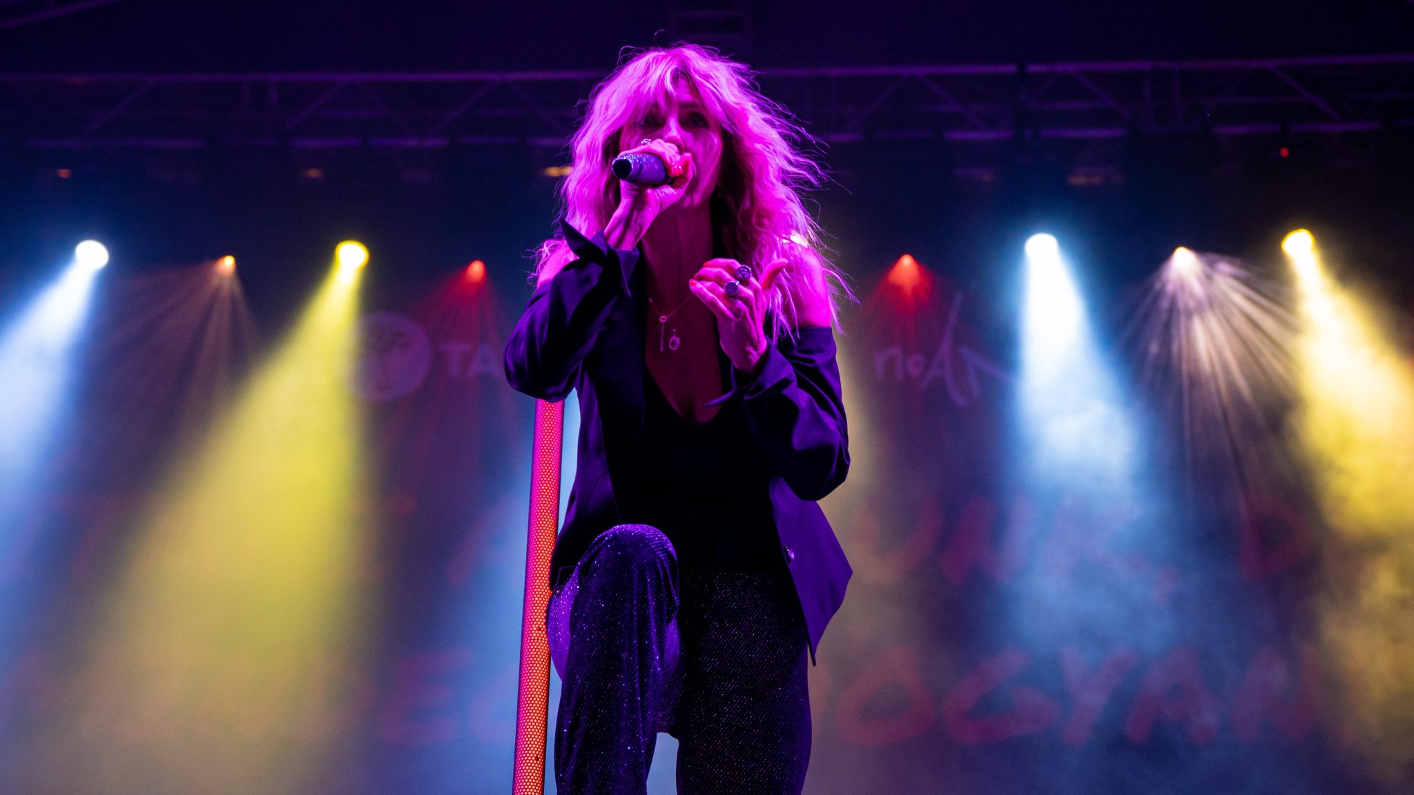 Péterfy Bori: a Rákay-film egy nézhetetlen fos, de ez nem a színészek ...