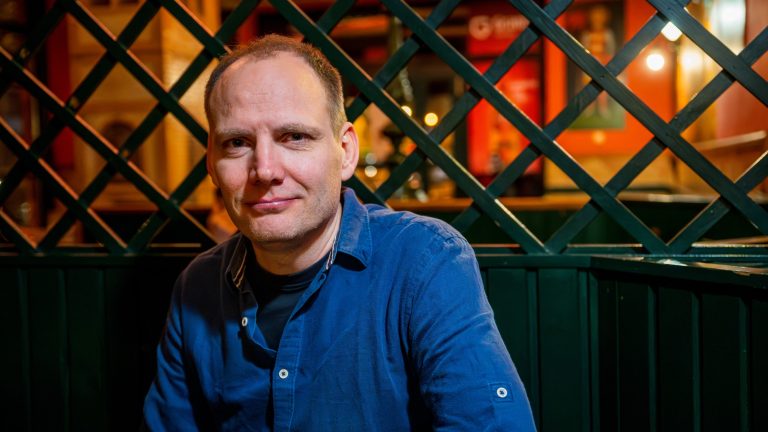 Bödőcs Tibor alkotói szabadságra megy, nem tudni, mikor lép majd újra színpadra | 24.hu