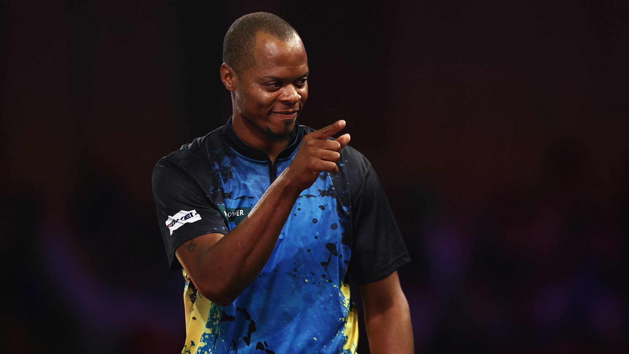 Kiesése után is megőrülnek az emberek a dartsvébé felfedezettjéért | 24.hu