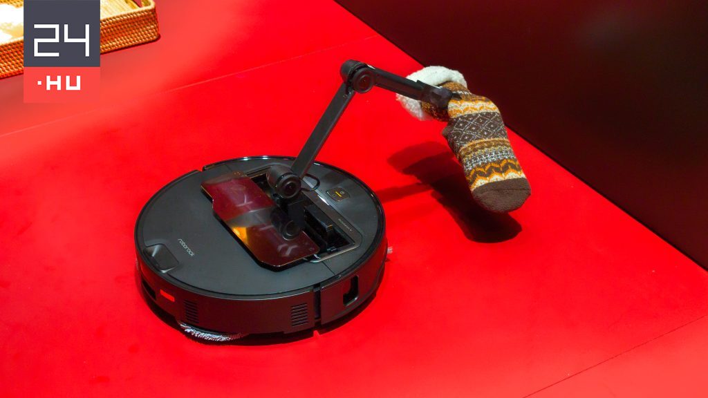 Tiszta sci-fi: ez a porszívó már el is pakol utánunk | 24.hu