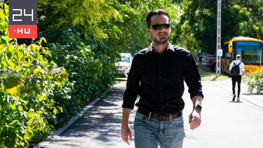 Tizenöt év Orbán Viktor mellett – képeken Havasi Bertalan | 24.hu