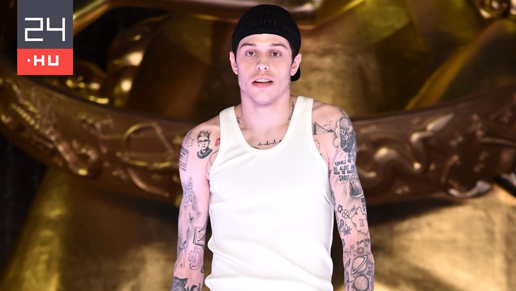 Közel 200 tetoválást tüntettek el Pete Davidsonról – ilyen lett az ...