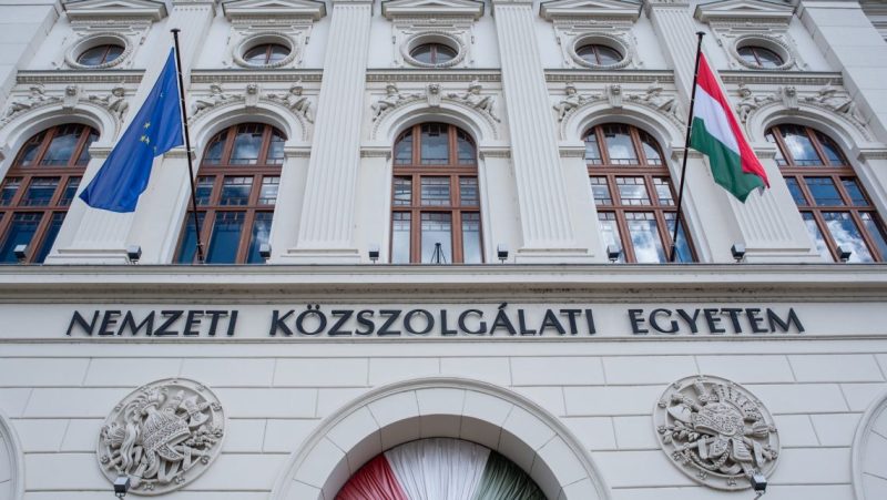 Új egyetemi címet vezettek be a közszolgálati egyetemen | 24.hu