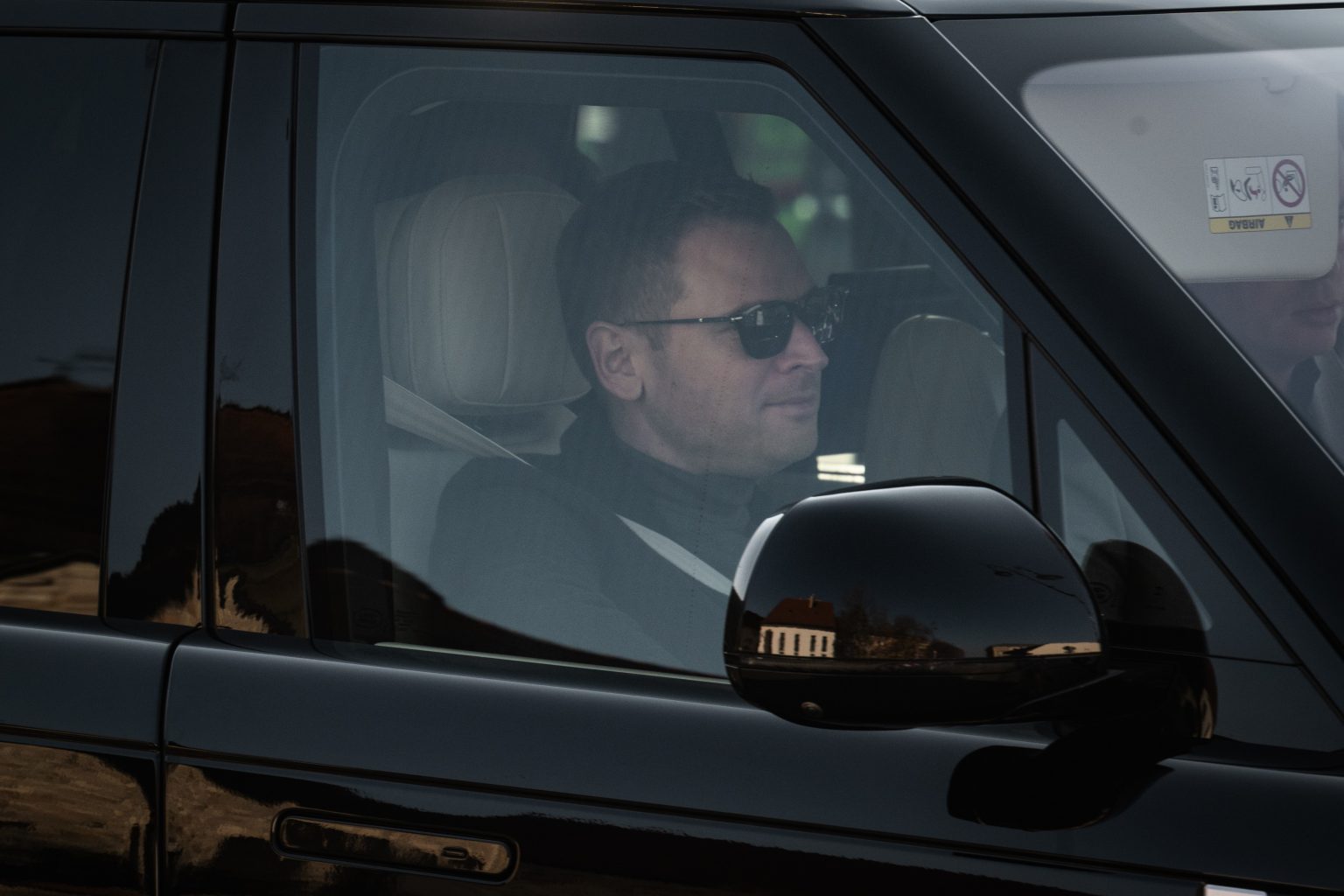 Here's how "Hungarian offshoring" works in István Tiborcz's hotel ...