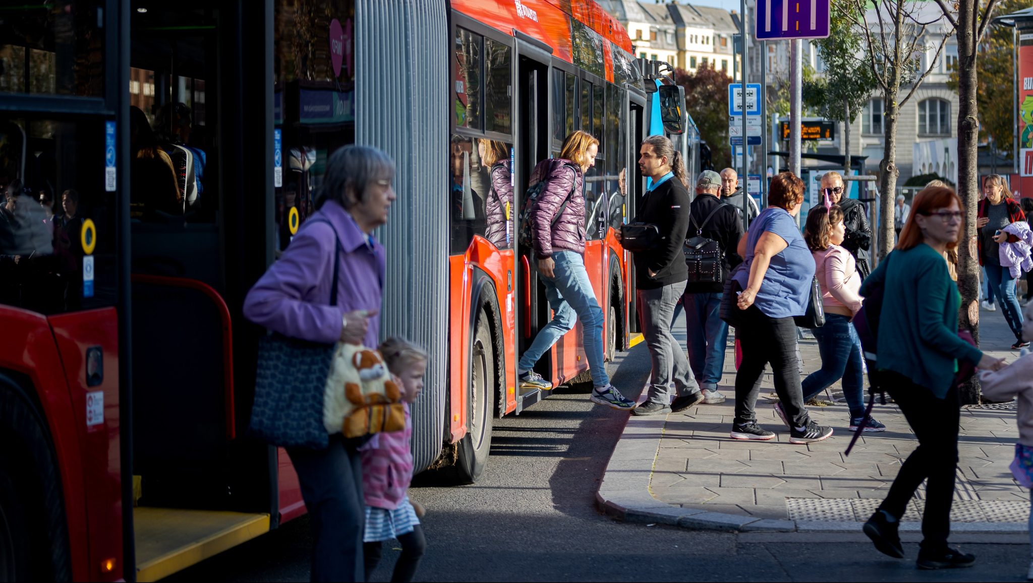 Megjelent a Magyar Közlönyben, melyik hétvégéken lesznek munkanapok ...