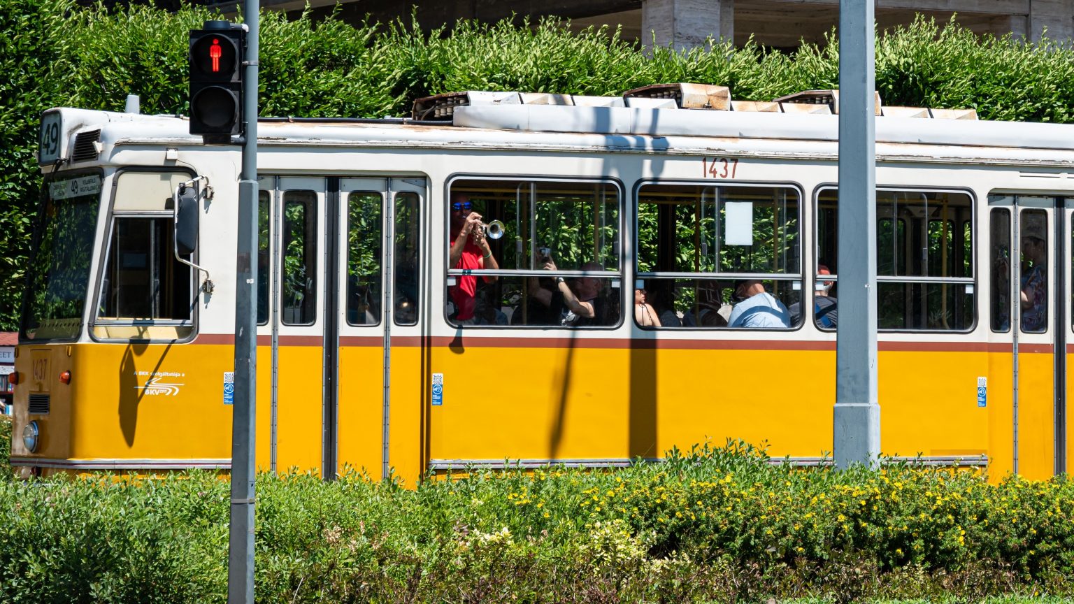 Több villamos forgalma megváltozik pályafelújítások miatt Budapesten | 24.hu