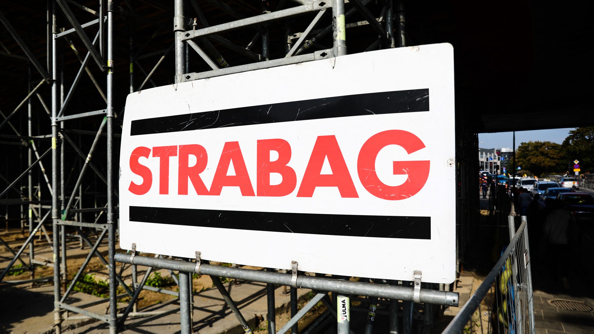 Strabag: Vállalatunk nem áll semmilyen kapcsolatban a Tisza Párttal | 24.hu
