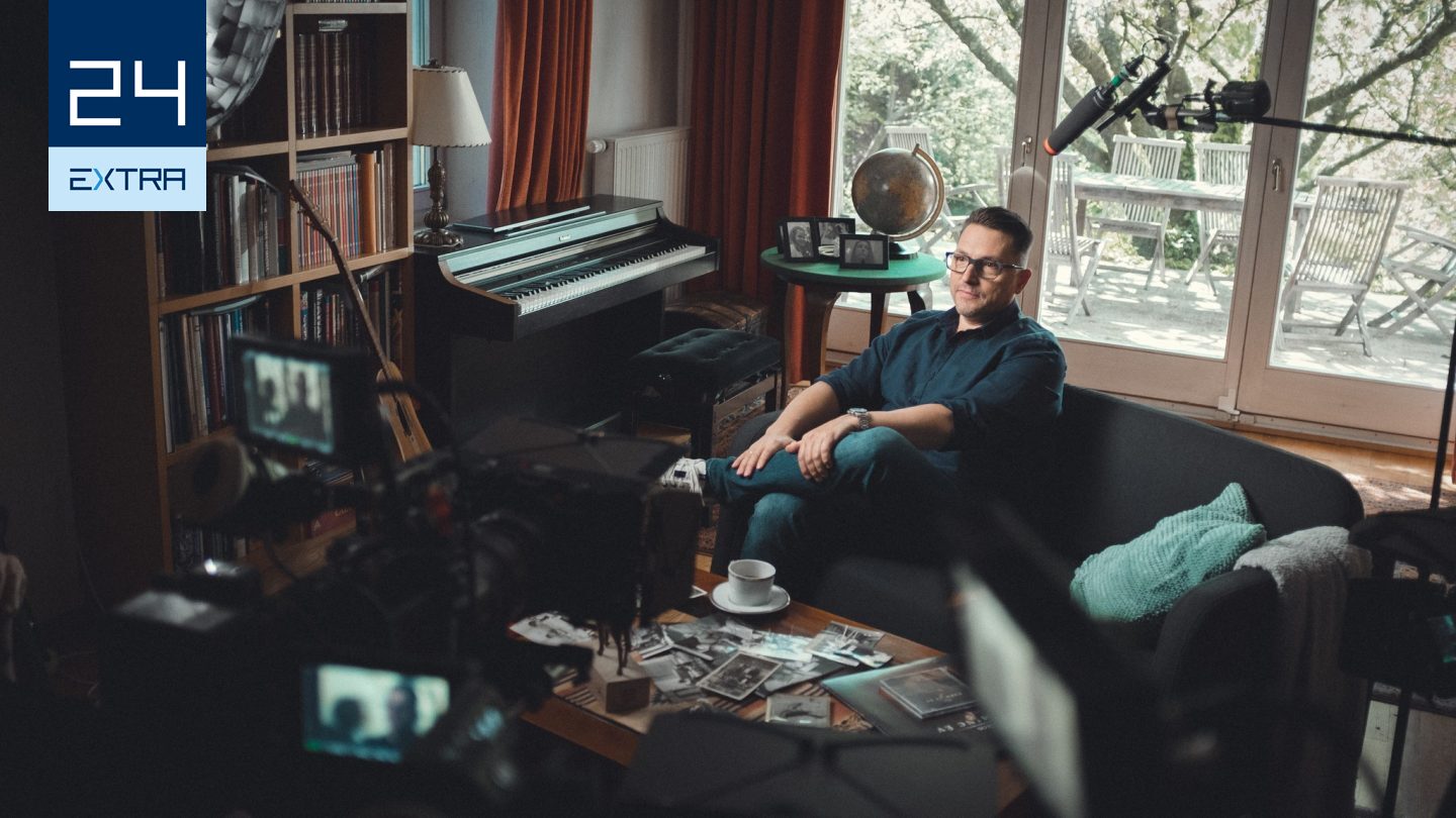 Ákos a róla szóló filmben is védekezik "valakik" ellen, pedig igazán ...