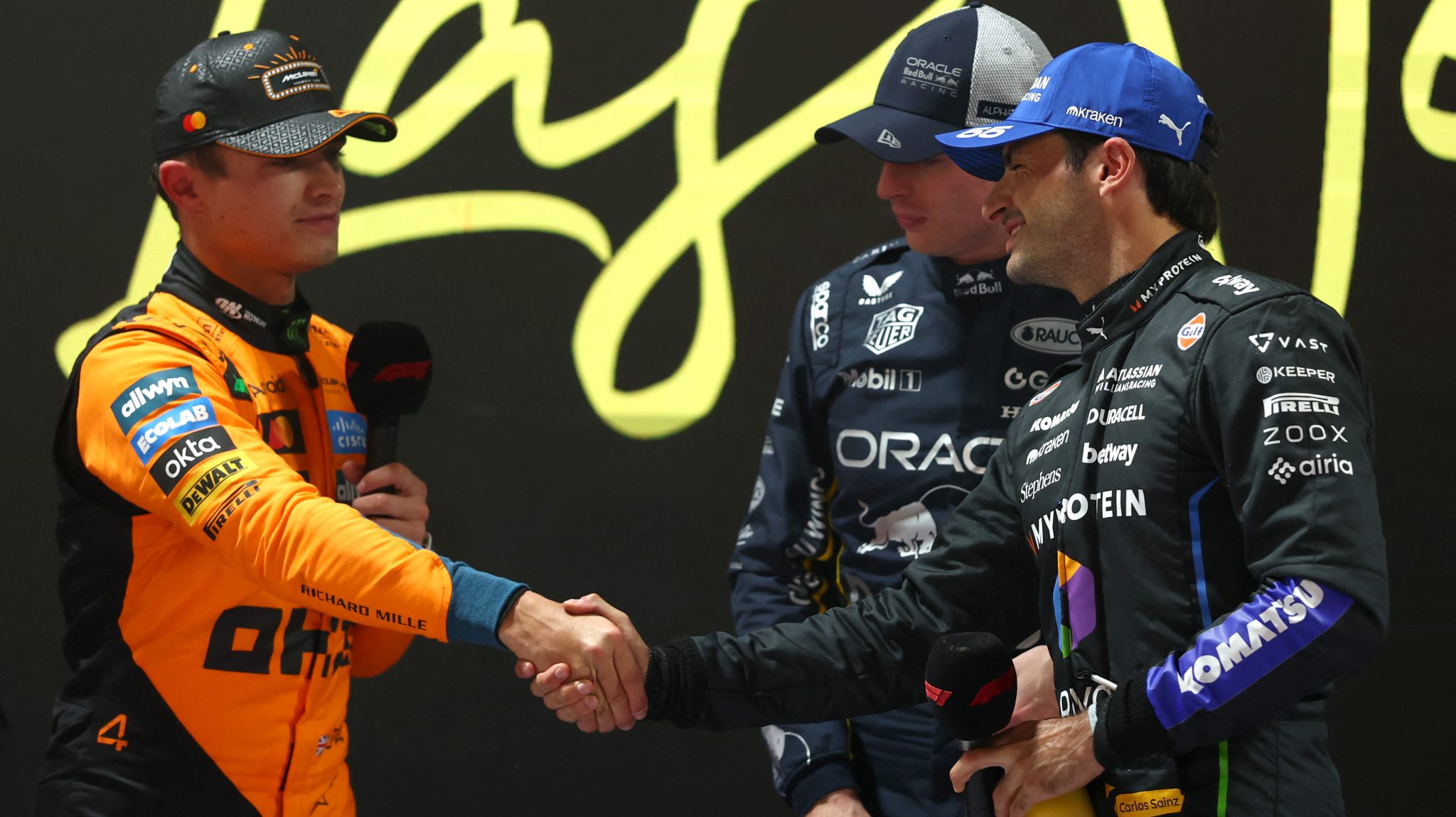 Hamilton az utolsó, Sainz a harmadik, Norris pedig az első helyről ...