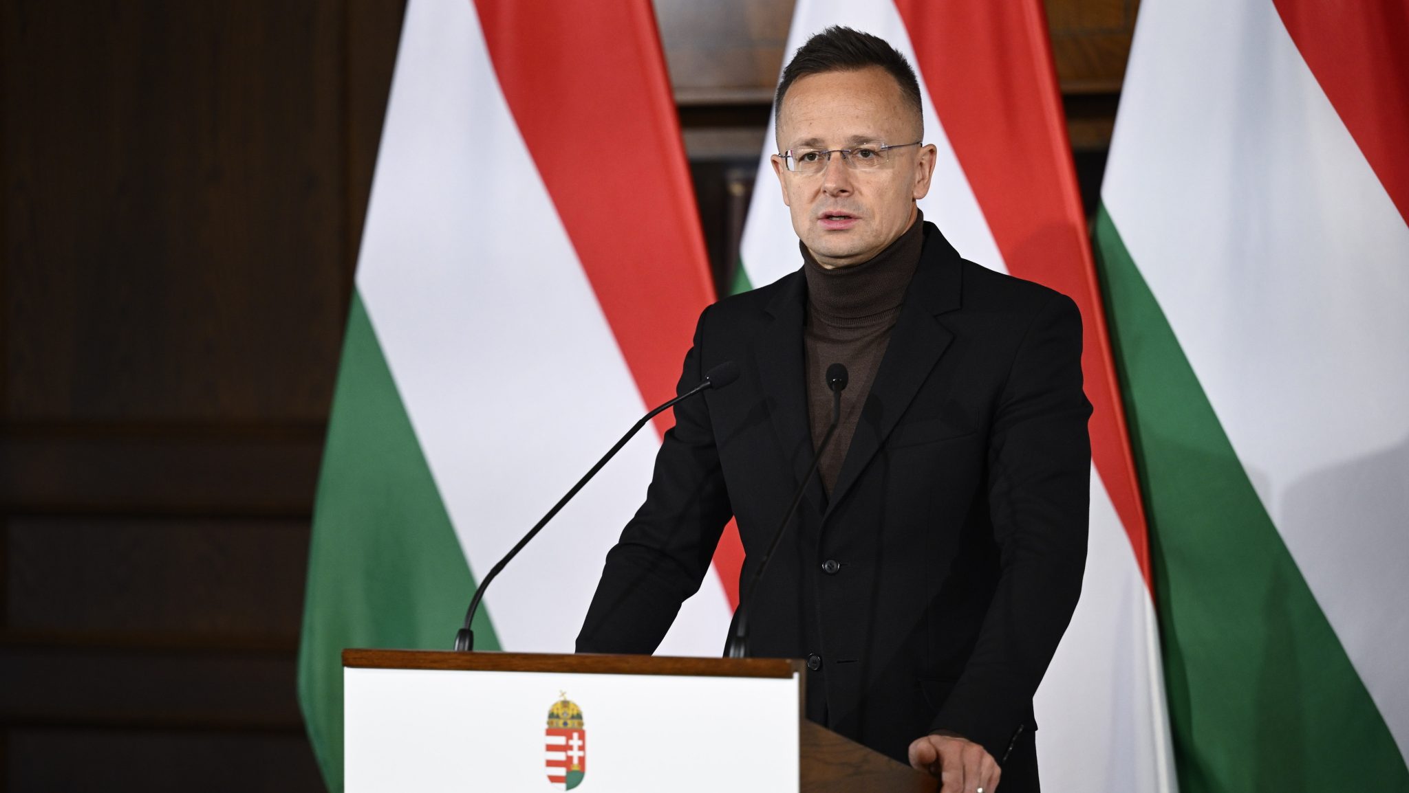 Szijjártó Washingtonban: Amerikai nukleáris fűtőelemeket fogunk ...