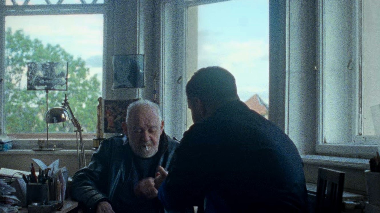 Itt van Beton.Hofi új klipje, Tarr Béla is szerepel benne | 24.hu