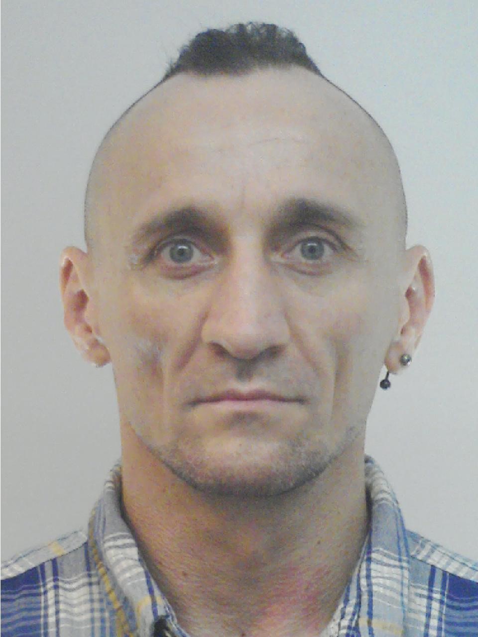 Kábítószer birtoklása miatt adtak ki elfogatóparancsot a korábbi magyar ökölvívó ellen | 24.hu