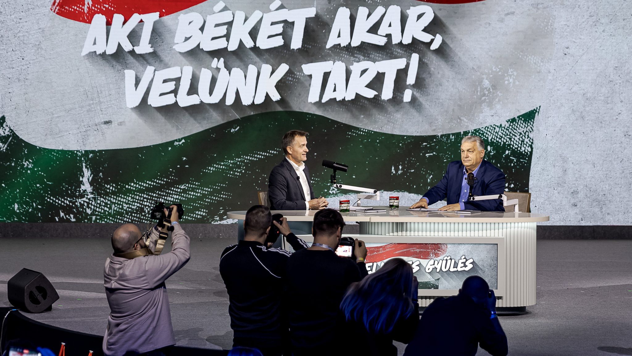 Épphogy megalakult, gyorsan 5,6 milliárdos bevétele lett a fideszes DPK ...