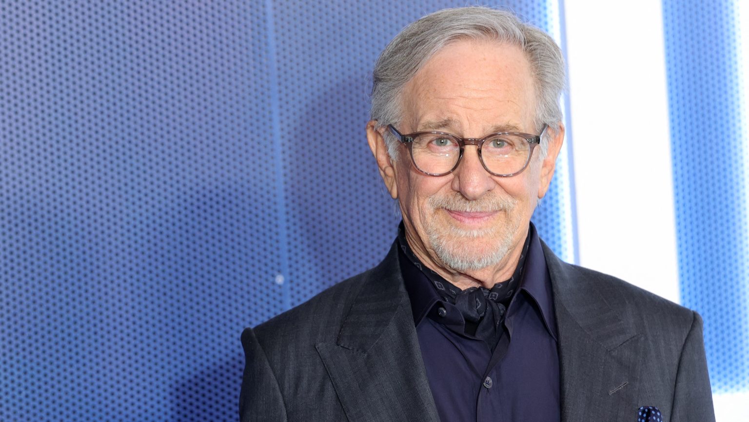 Steven Spielberget kétszer is lepattintotta a James Bond-filmek ...