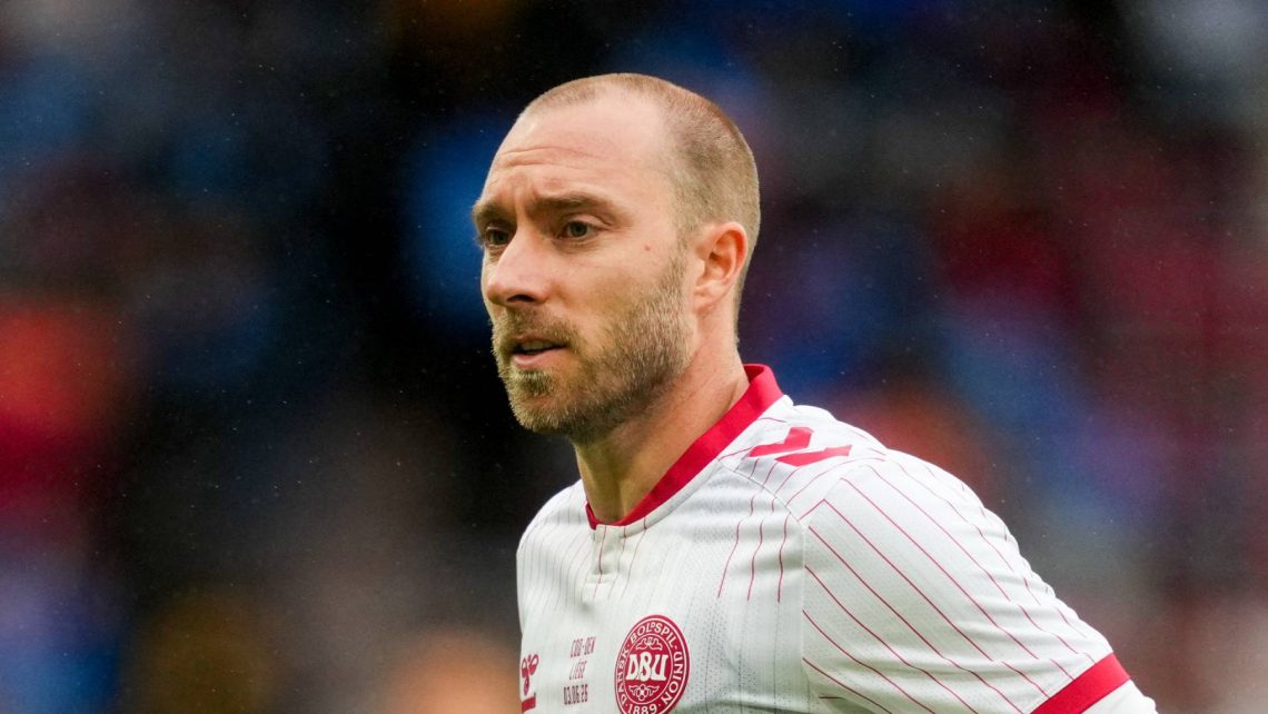 Dráma Dániában: Christian Eriksen ismét összeesett meccs közben | 24.hu